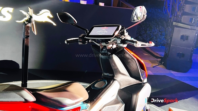 TVS X Images [HD]: Photo Gallery of TVS X - DriveSpark