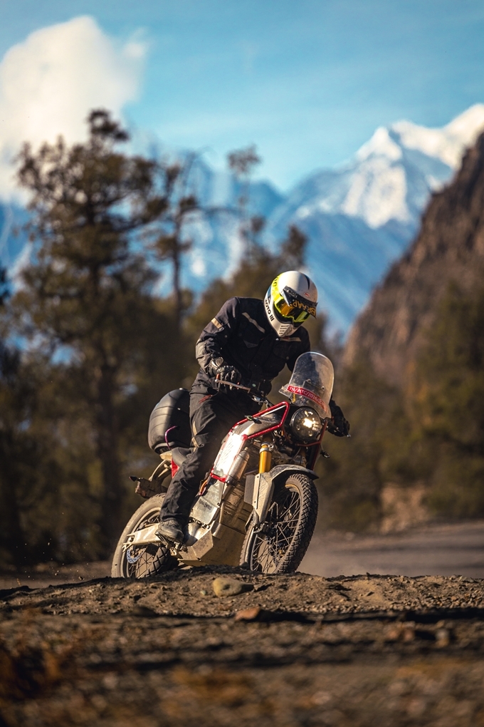 Royal Enfield Himalayan Electric Images [HD]: Photo Gallery of Royal ...