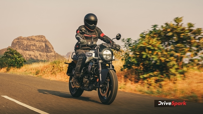 2024 Husqvarna Vitpilen 250 Images [HD]: Photo Gallery of 2024 ...