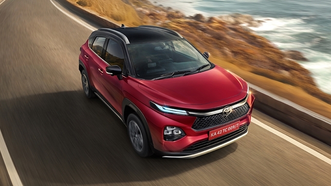 Toyota Urban Cruiser Taisor Images [HD]: Toyota Urban Cruiser Taisor ...