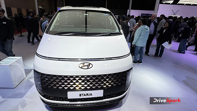 Hyundai Staria Images [HD]: Hyundai Staria Interior & Exterior Photo ...