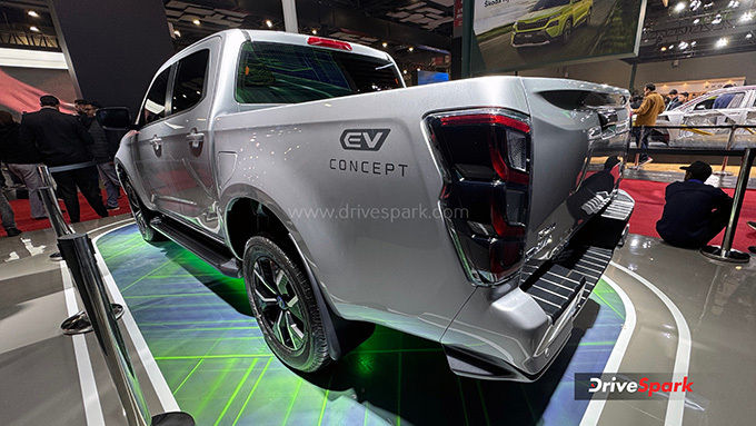 Isuzu D-Max EV Concept Images [HD]: Isuzu D-Max EV Concept Interior ...