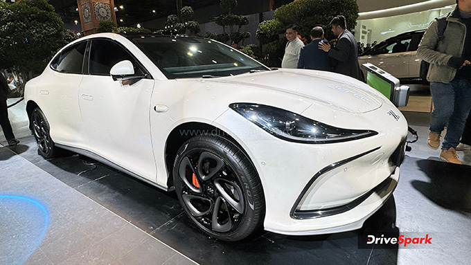 MG IM5 Images [HD]: MG IM5 Interior & Exterior Photo Gallery - DriveSpark