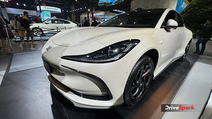 MG IM5 Images [HD]: MG IM5 Interior & Exterior Photo Gallery - DriveSpark