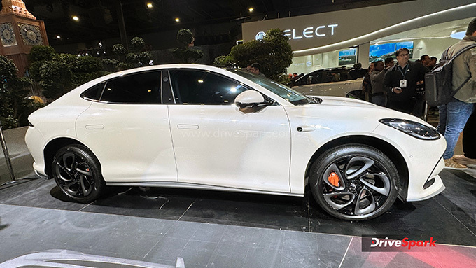 MG IM5 Images [HD]: MG IM5 Interior & Exterior Photo Gallery - DriveSpark