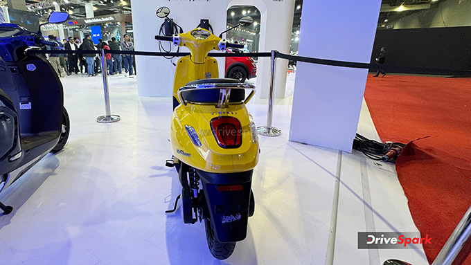 VinFast Evo200 Images [HD]: Photo Gallery of VinFast Evo200 - DriveSpark