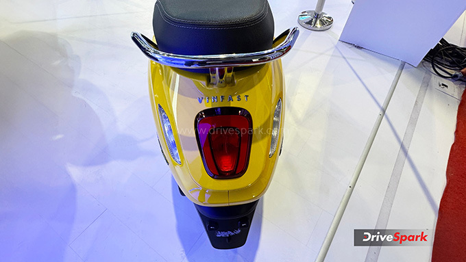 VinFast Evo200 Images [HD]: Photo Gallery of VinFast Evo200 - DriveSpark