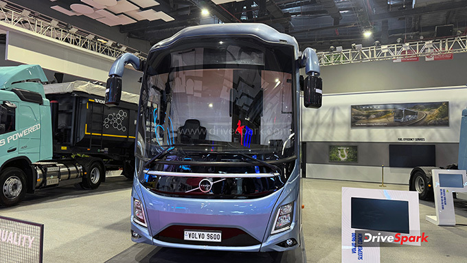 Volvo 9600 Sleeper Coach Images [HD] - DriveSpark