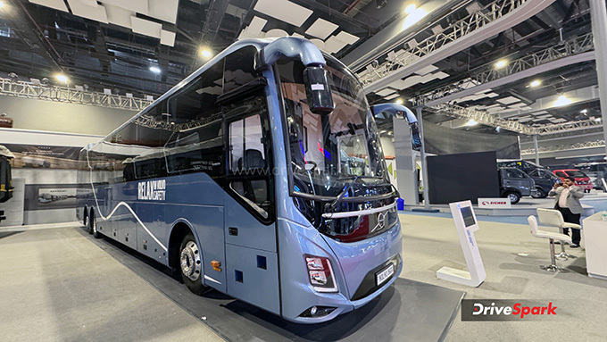 Volvo 9600 Sleeper Coach Images [HD] - DriveSpark