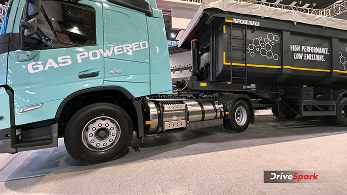 Volvo FM 420 4X2 Tractor LNG Images [HD] - DriveSpark