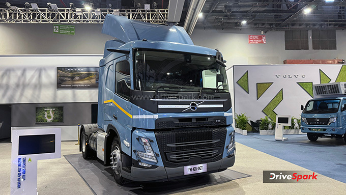 Volvo FM 420 4X2 Tractor Images [HD] - DriveSpark