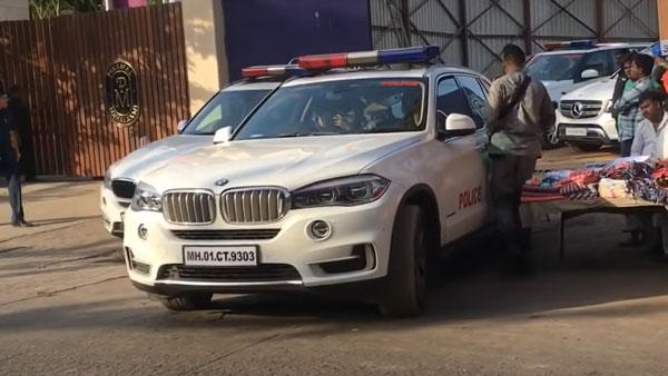 Mukesh Ambani Convoy | 7 மெர்சிடிஸ், 3 ரேஞ்ஜ் ரோவருடன் சாலையில் வலம் ...