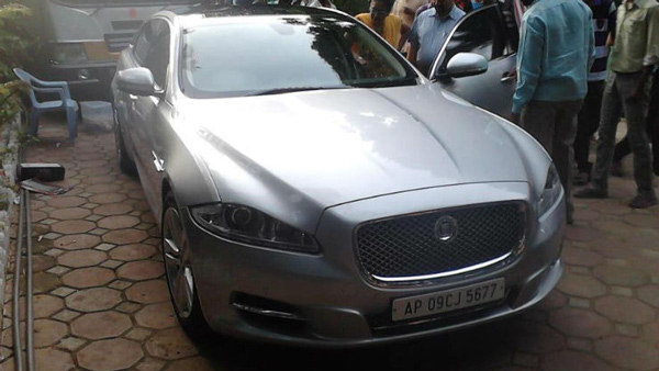 Adipurush Hero Prabhas Luxury Car Collections ஆதிபுருஷ் பட நாயகன் ...