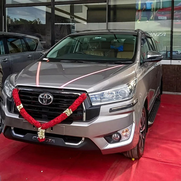 Actor Muthu Kumar Innova Crysta- குக் வித் கோமாளி நடிகர் வாங்கிய கார் ...