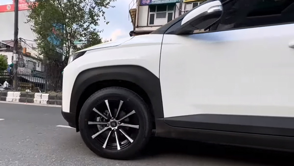 Hyundai Exter Modified With Aftermarket Alloy Wheels : ஹூண்டாய் காரை ...