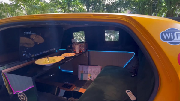 Tata Indica Modified Into Restaurent.. இதுல சாப்பிட போகணும்னா செலவாகுமா ...