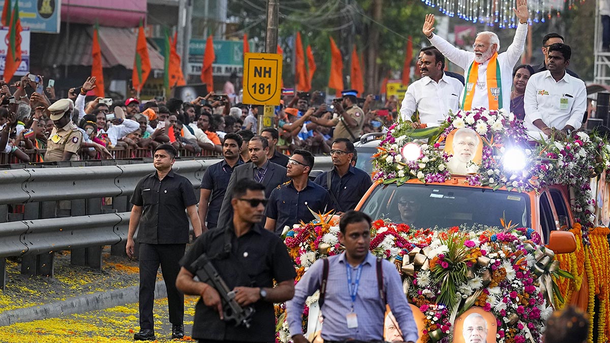PM Modi Road Show in Coimbatore - கோவையில் பிரதமர் மோடி ரோடு ஷோவில் ...