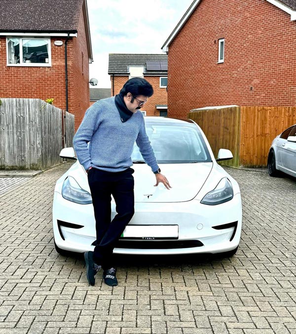 Actor Manoj K Jayan Owns Tesla Model 3 Electric Car : 1980களில் பிசியாக ...