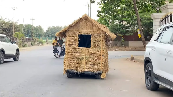 Moving Hut On Gujarat, Surat Road : 4 லைக்ஸ் வாங்க என்னென்ன பண்ண வேண்டி ...