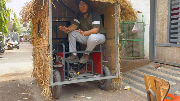 Moving Hut On Gujarat, Surat Road : 4 லைக்ஸ் வாங்க என்னென்ன பண்ண வேண்டி ...