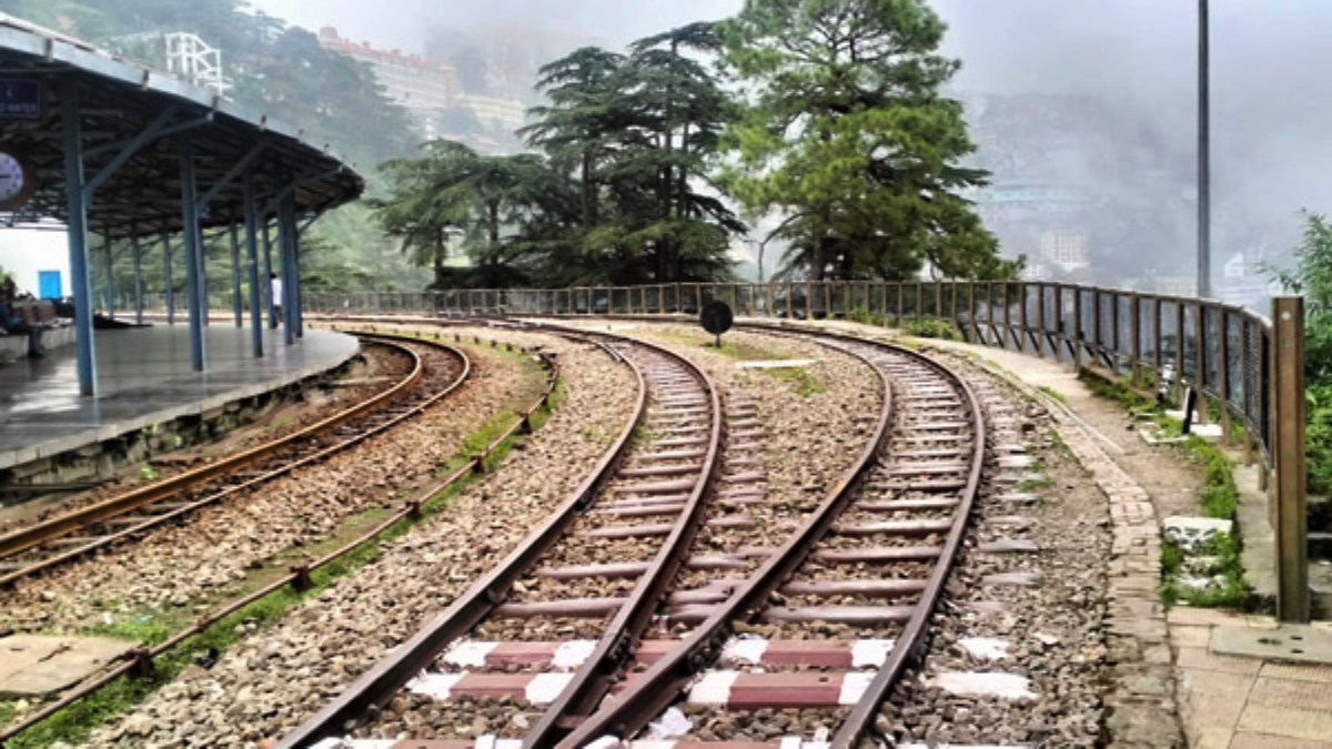 Indian Railways Track - சீனா, ஜப்பான் எல்லாம் தோற்றுப்போகும்! இந்திய ...