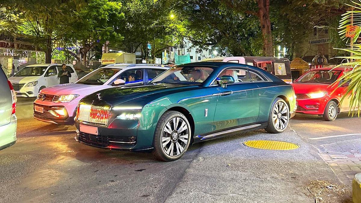 Chennai Builder Buys Second Rolls Royce Spectre: ஒரு யூனிட்டோட விலையே ...