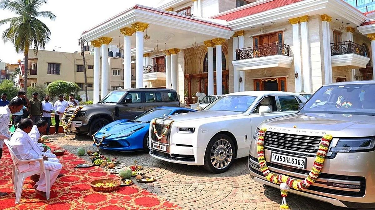 India's Richest MLA MTB Nagaraj Celebrates Ayudha Pooja : ரோல்ஸ்-ராய்ஸ் ...