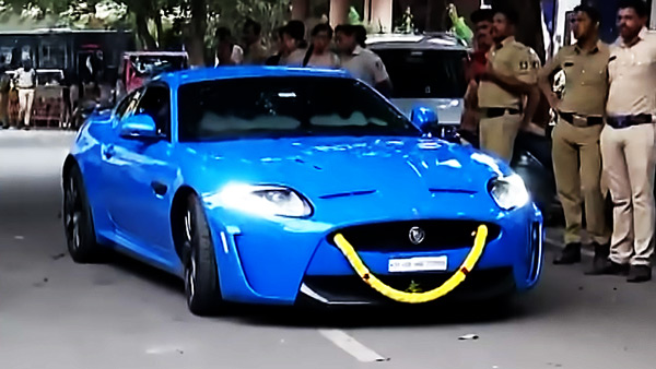Darshan Celebrates Diwali Pooja With Luxury Cars: ஜெயிலில் இருந்து வந்த ...
