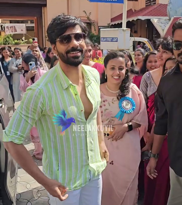 நடிச்சது வெறும் 3 படம் தான்... நடிகரின் வாழ்க்கை மொத்தமா மாறிடுச்சு - லெக்ஸஸ் கார் எல்லாம் ...