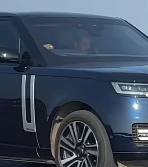 சிங்கம் மாதிரி இருந்த நடிகர், இப்படி பார்க்கவே கஷ்டமா இருக்கு! கார்கள் ...