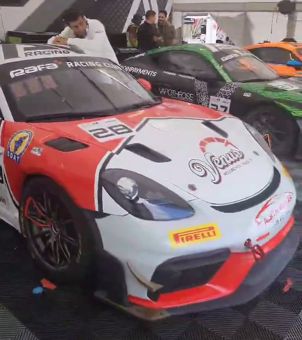 Ajith Kumar Started Car Race Practice - மீண்டும் கார் ரேஸில் அஜித் ...