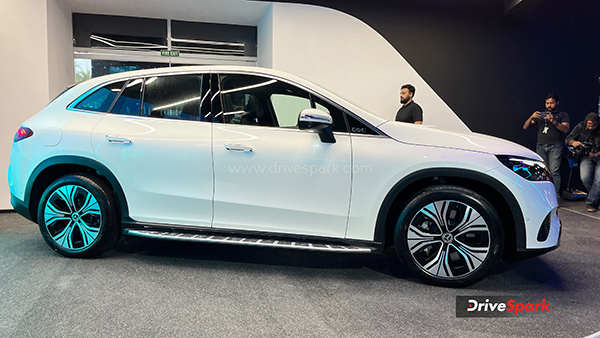 Mercedes Benz EQE 500 Electric SUV launched మెర్సిడెస్‌ బెంజ్‌ EQE 500 ఎలక్ట్రిక్ SUVను విడుదల ...