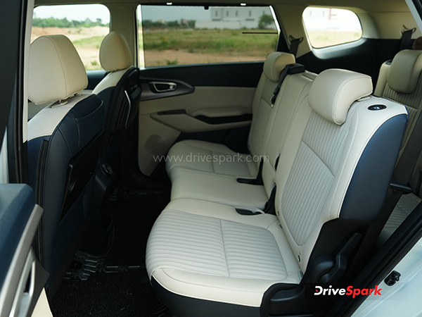 Kia Carens Clavis Review: కొత్త తరానికి కొత్త జోష్.. ఫ్యామిలీ కార్ అంటే ...