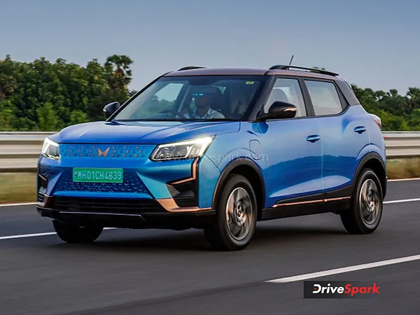 Mahindra XUV400 Price in India, Mileage, Images, Specs, Features ...