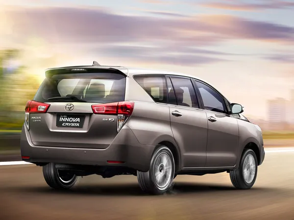 Toyota Innova Crysta Price in India, Mileage, Images, Specs, Features ...