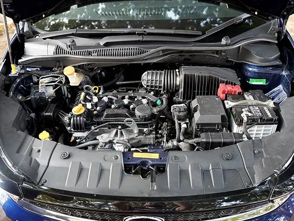 Tata Altroz Price in India, Mileage, Images, Specs, Features, Models ...